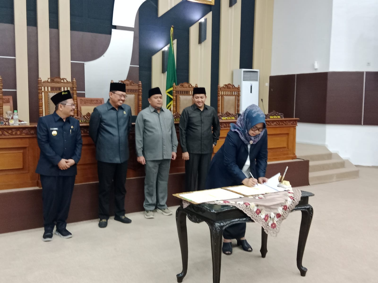 Nota Pendapat Akhir KUA-PPAS Tahun 2025 Dan Perubahan KUA-PPAS Tahun ...